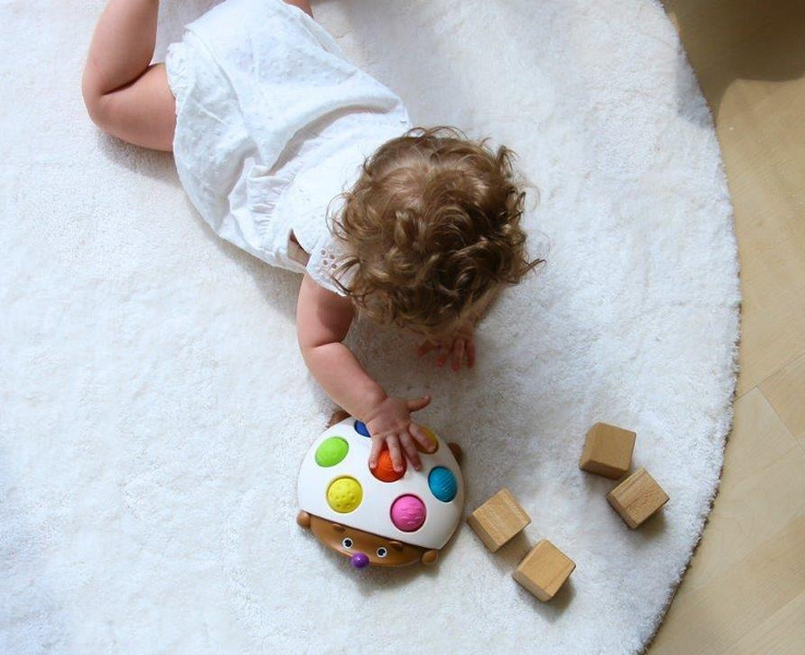 Bo Jungle Jeżyk Eddy zabawka sensoryczna dla niemowląt 6 mc 112811 | Babyhit.pl